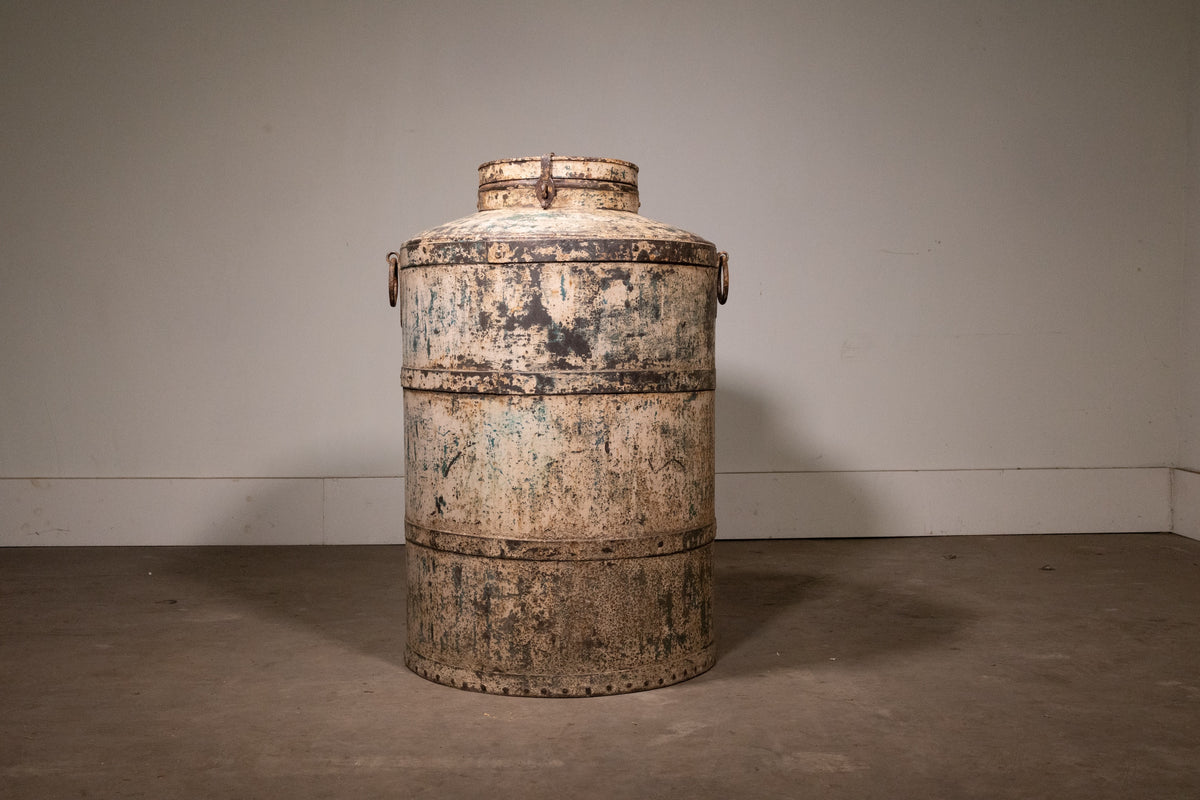 Vintage Iron Tanki – Bass And Bennett Trading Company