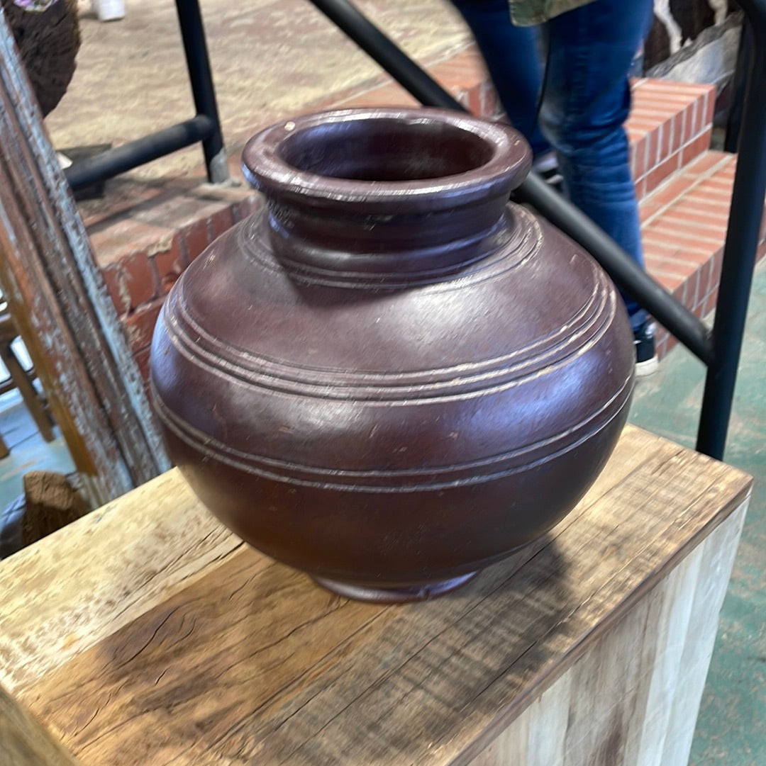 Clay Pot – Bass And Bennett Trading Company
